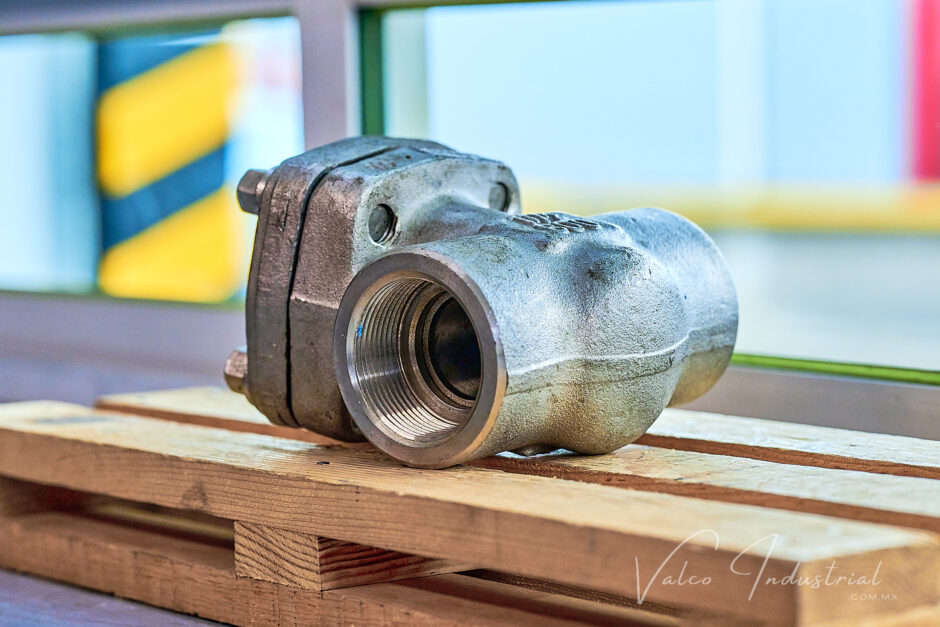 2831T-08 Válvula Swing Check Forjada en Acero Inoxidable Roscada Clase 800 de 1-1/2″ – Mostrador ...