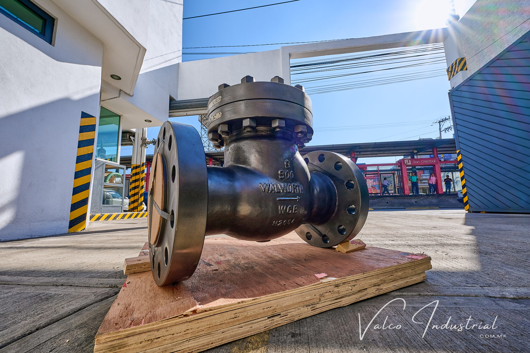 5353RF-060 Válvula Check Columpio de Acero Fundido Walworth 5353RF Clase 900 de 6″ 152MM ...