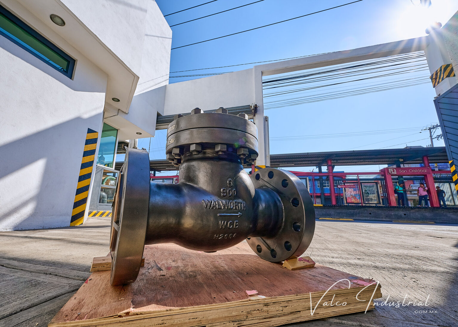 5353RF-060 Válvula Check Columpio de Acero Fundido Walworth 5353RF Clase 900 de 6″ 152MM ...