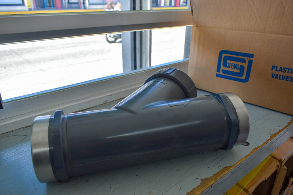 YS21P30-030SR Filtro Colador en Y de PVC Extremos Roscados SR con ...