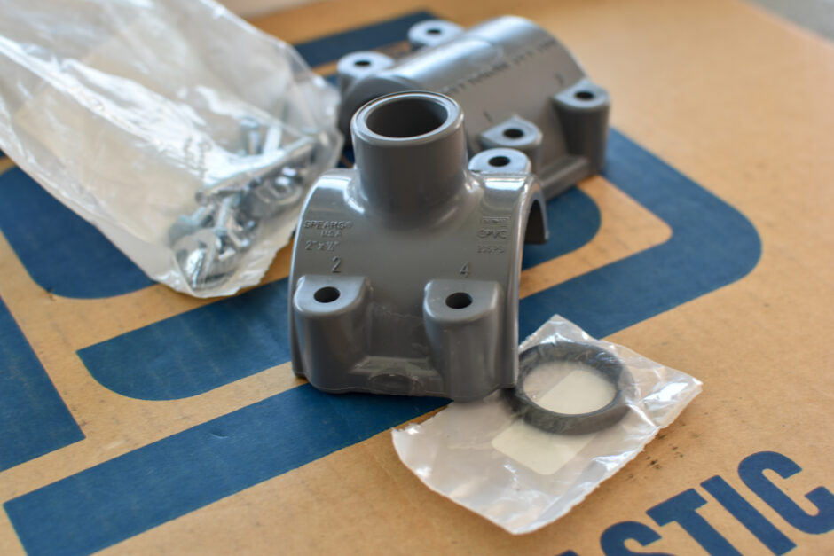 866-247C-2X13-CPVC-CLAMP-SADDLE-SOC-EPDM-ZNC-BLT-5 – Mostrador VALCO ...