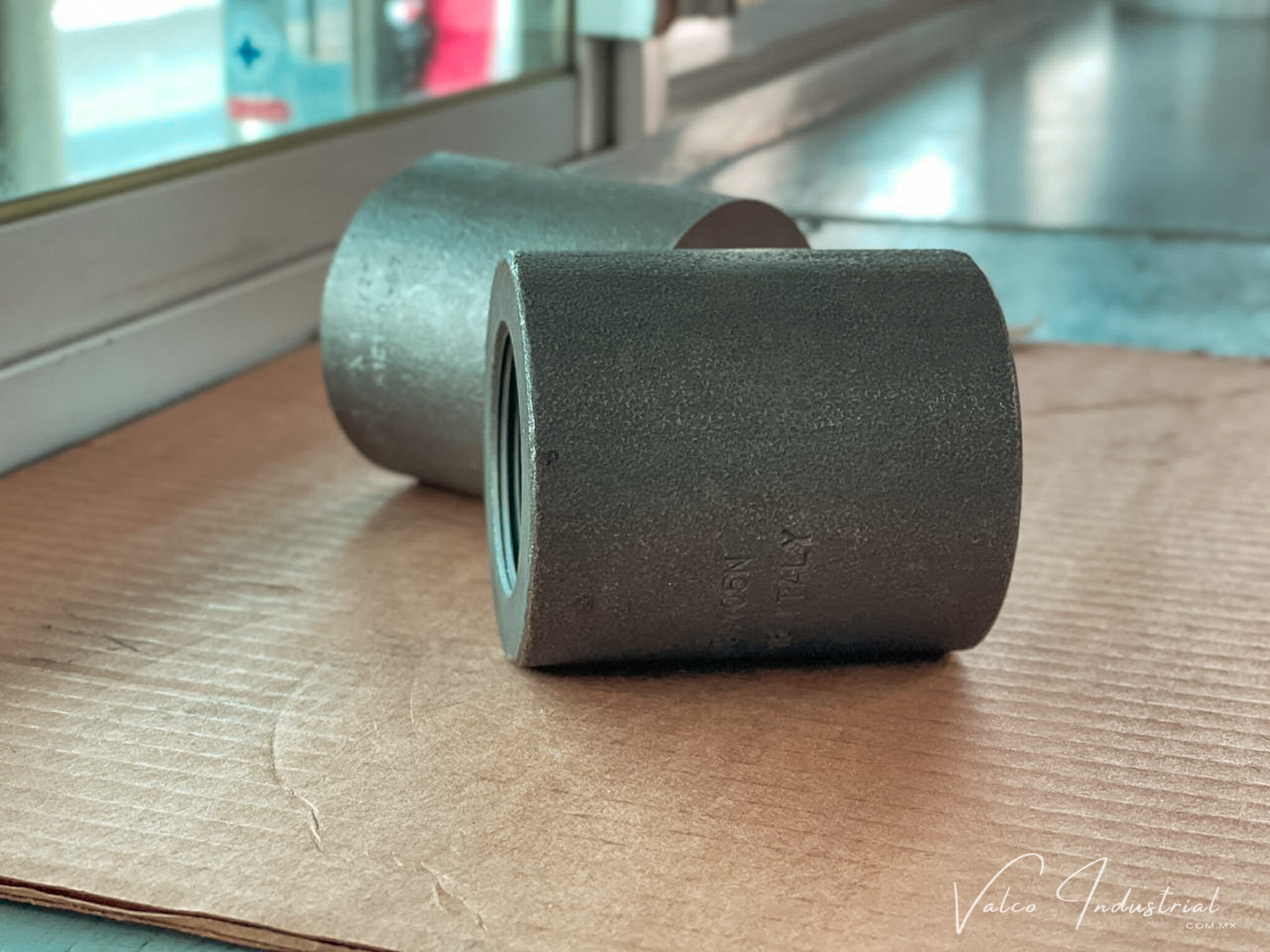 CRAFR051X038 COPLE REDUCIDO A/FORJADO 3000# ROSC. 2 X 1-1/2″. FORGED ...