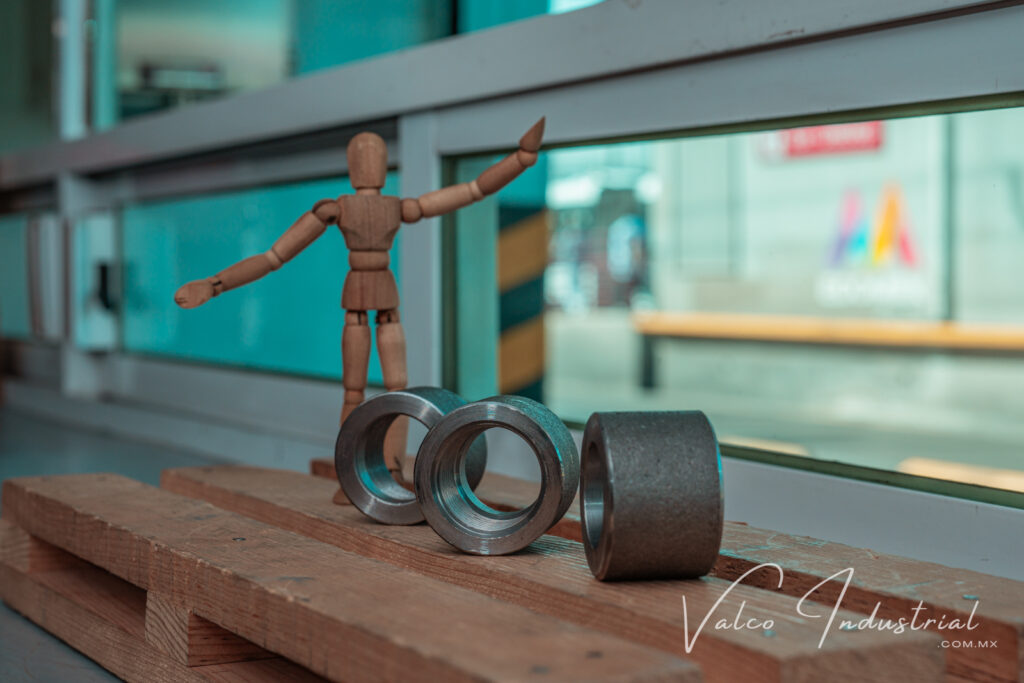 MEDIO COPLE A/F 3000# ROSC. 1″. FORGED STEEL FITTINGS 3M ASME SA-105N ...