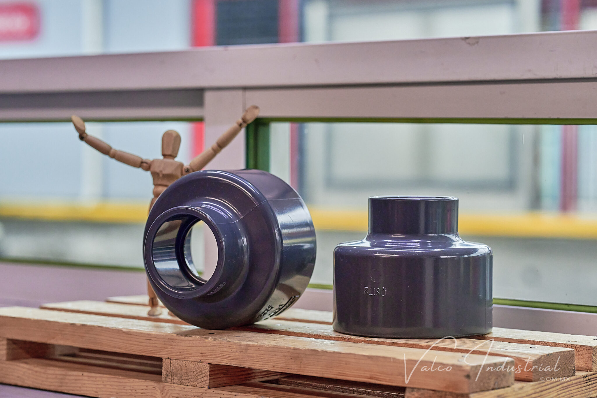 829-337 RED. CAMPANA PVC C80 CTAR 8 X 1-1/2″. PVC Molded Schedule 80 ...