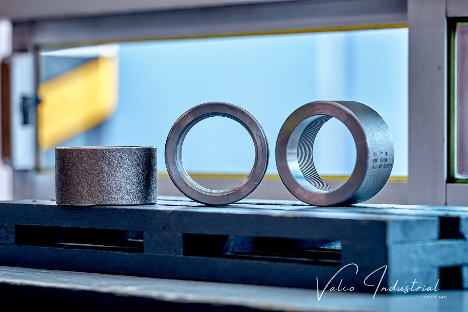 MEDIO COPLE A/F 3000# ROSC. 2″. FORGED STEEL FITTINGS 3M ASME SA-105N ...